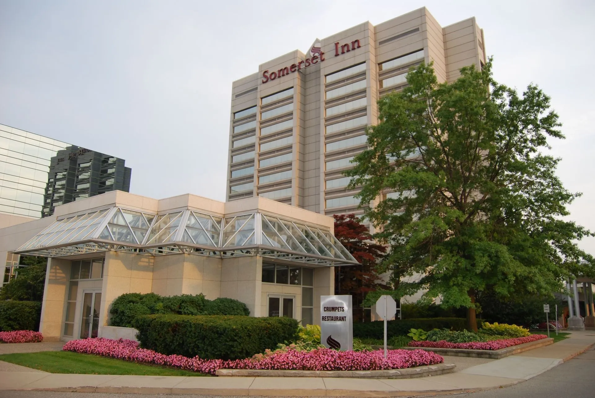 Discover the top 10 things to do in Troy, Michigan | Somerset Inn